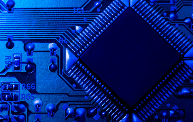 Photonic Processors Can Help Accelerate AI Growth | Myce Blog